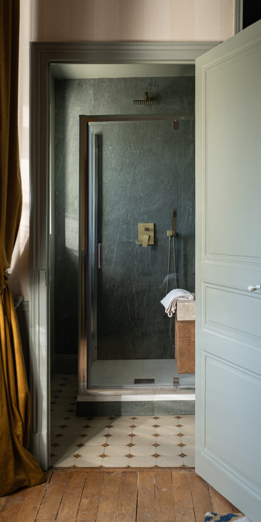 Stoneleaf, creator of natural stone sheets