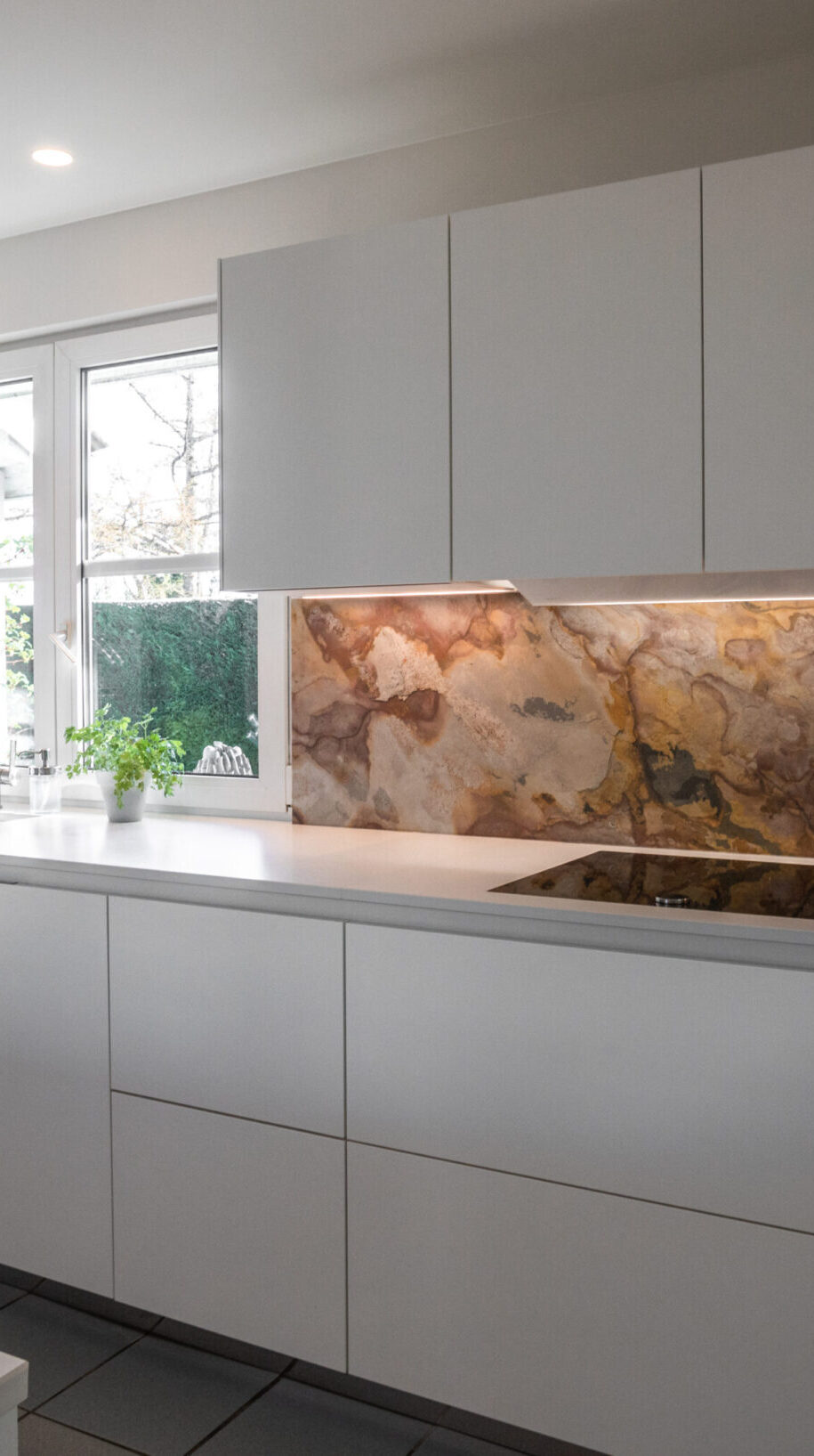 Stoneleaf, creator of natural stone sheets